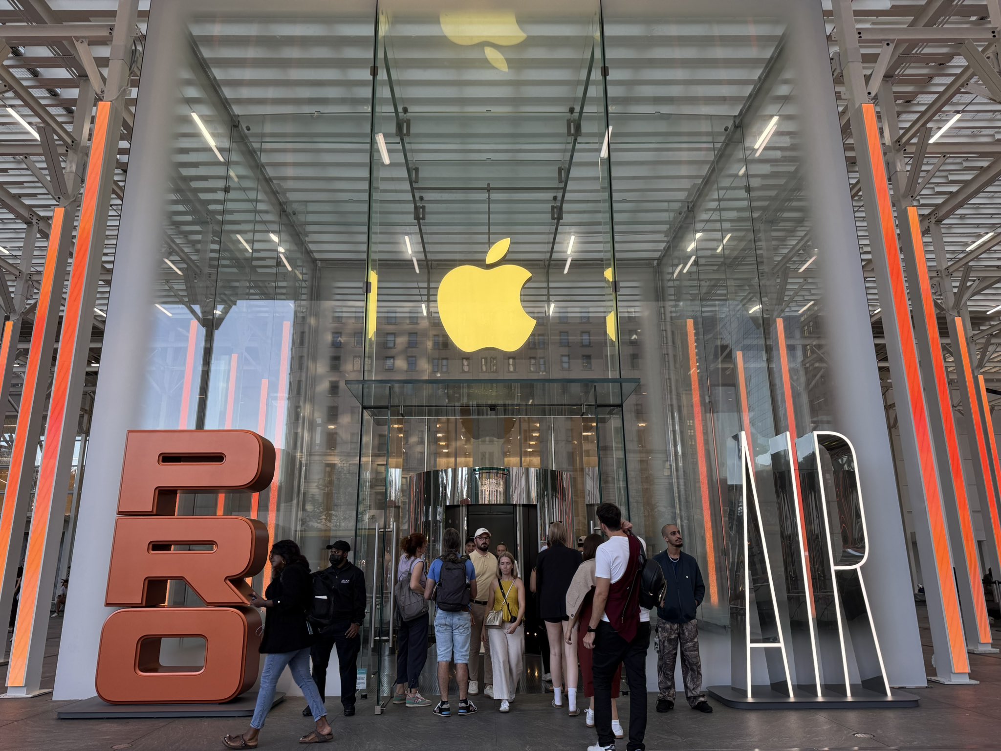 Apple's going all in with huge Apple Store displays to celebrate iPhone ...